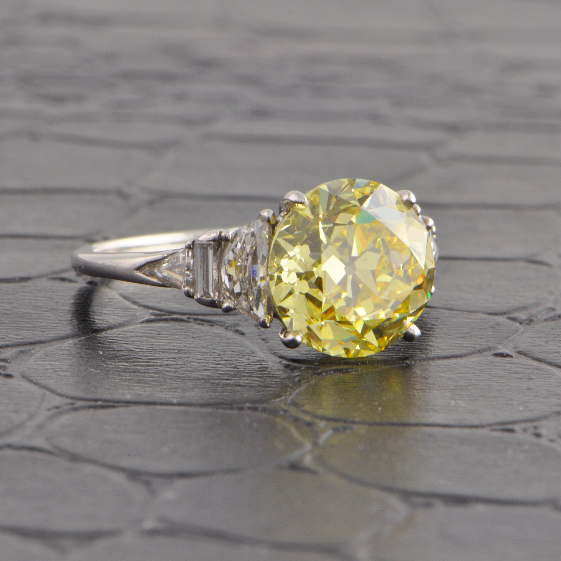 Jewelry Store In Charlotte, NC | Perry's Diamonds & Estate Jewelry ...