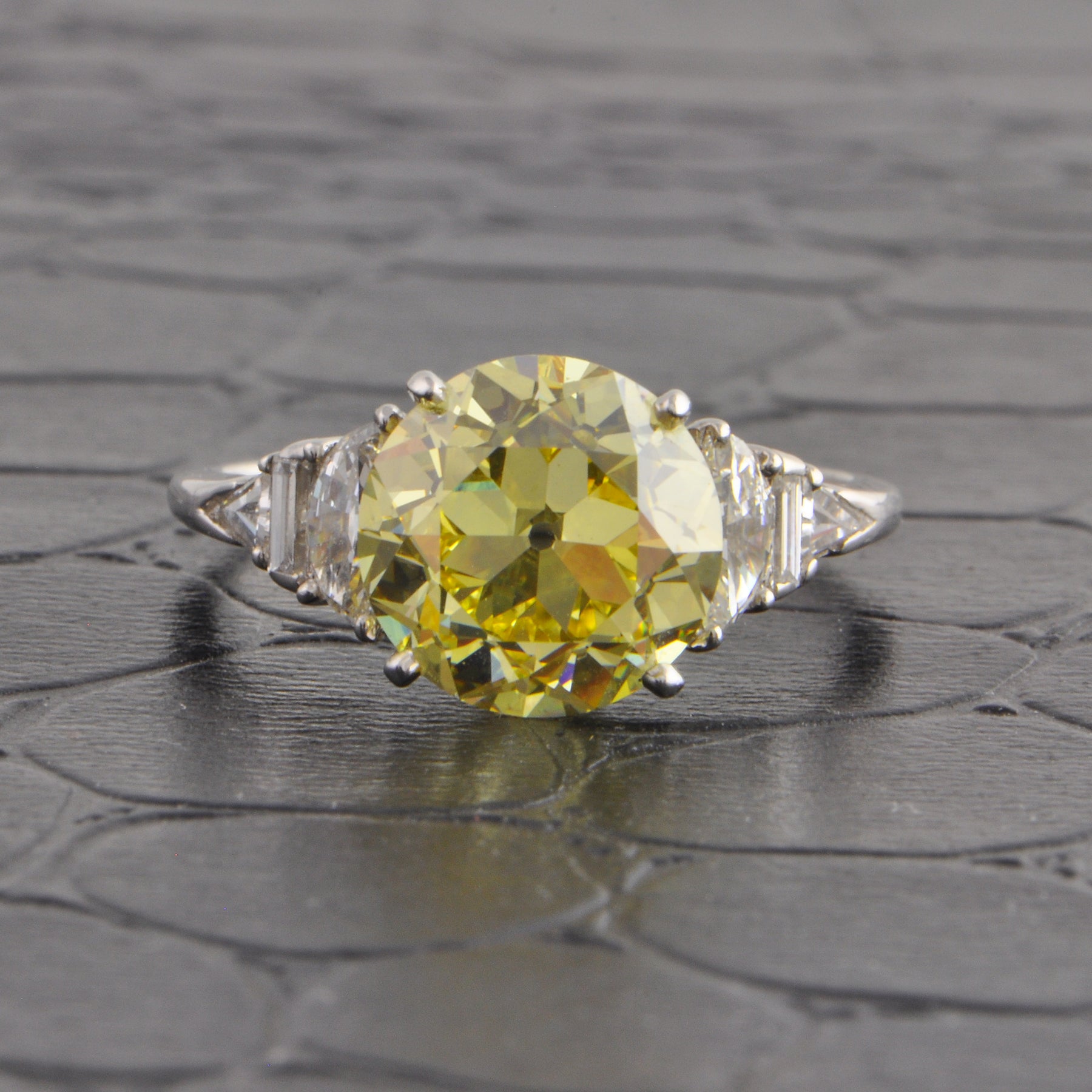Jewelry Store In Charlotte, NC | Perry's Diamonds & Estate Jewelry ...